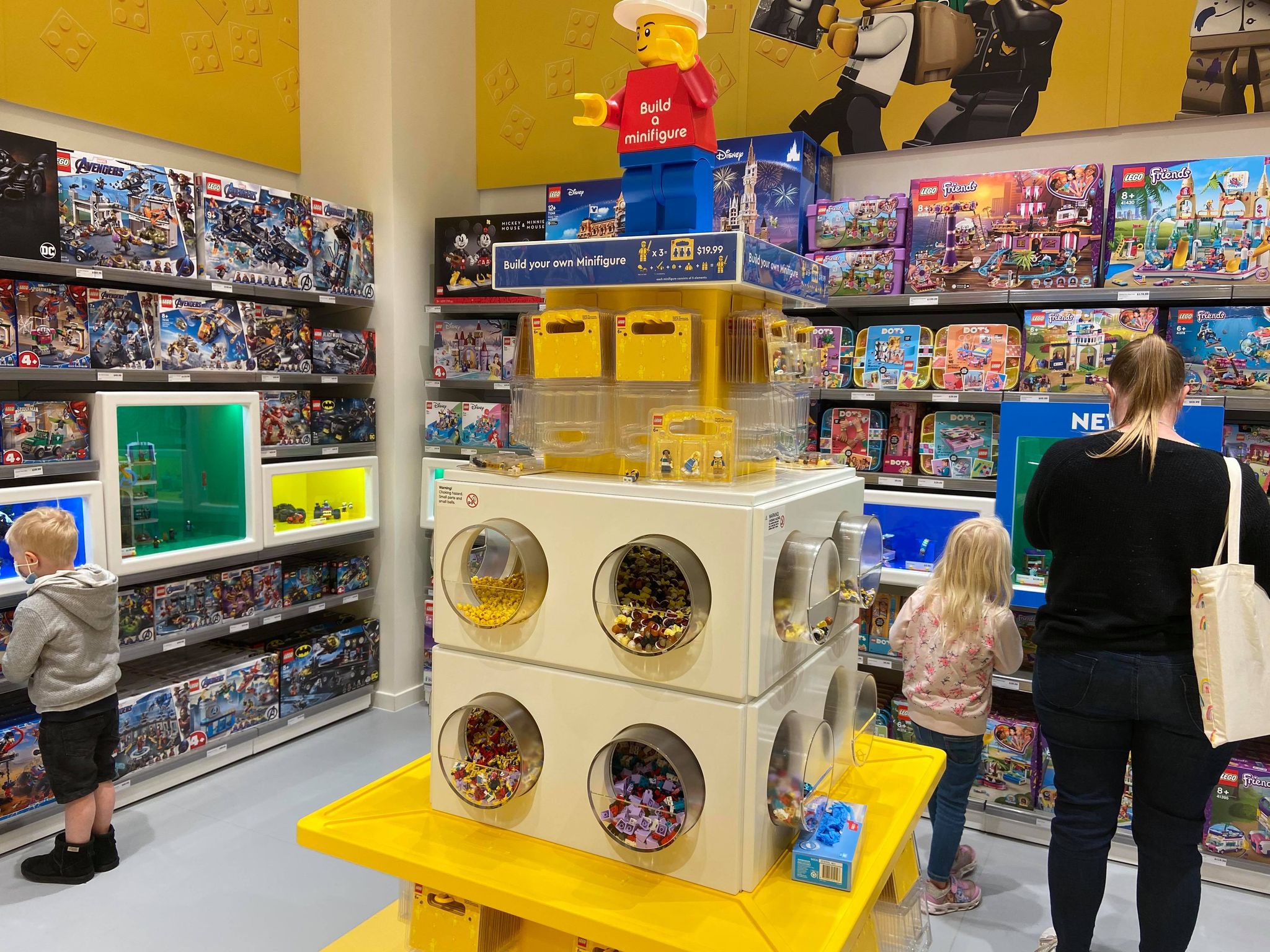 Charlestown Square's LEGO store opens its doors | Newcastle Weekly