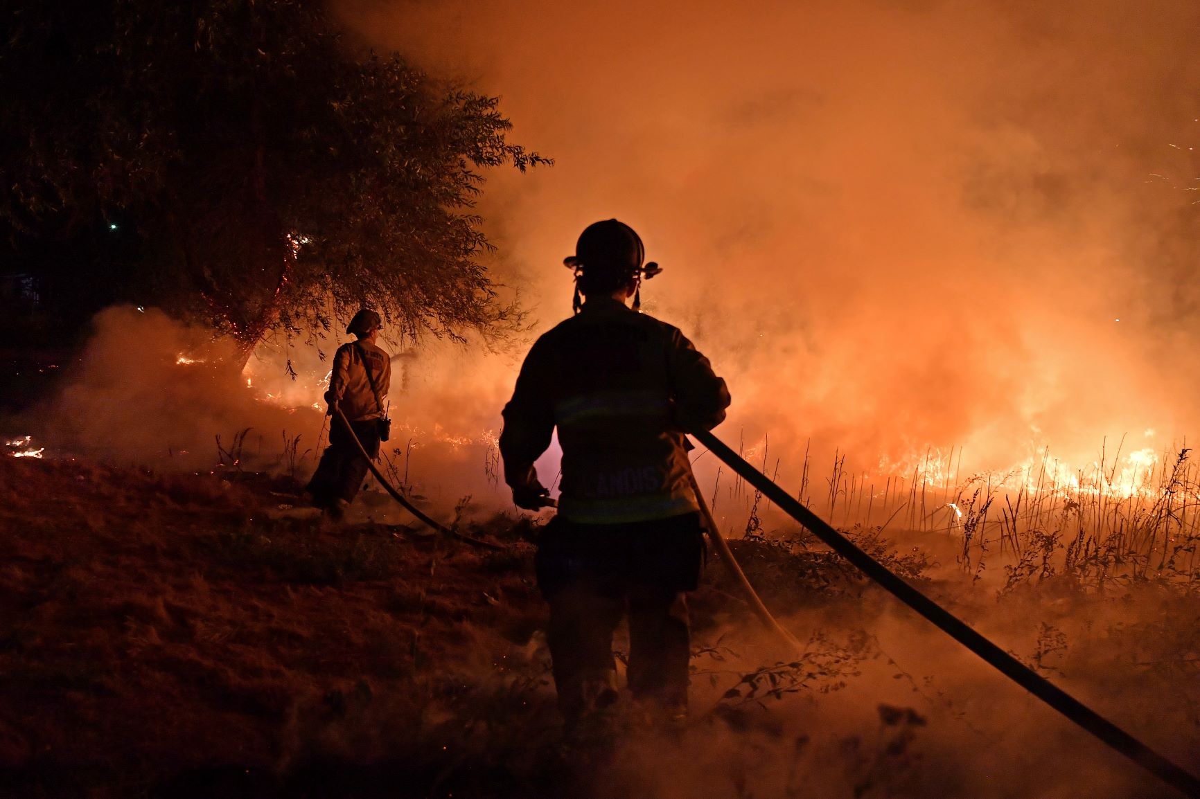 Fire crews battle fires across California | Newcastle Weekly