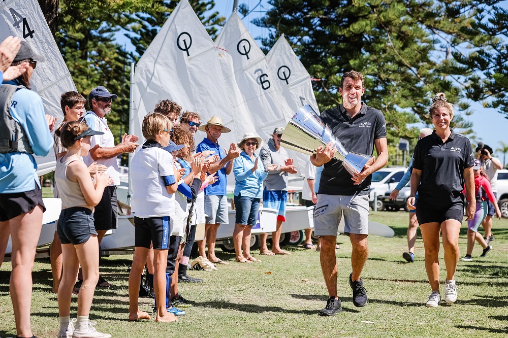 Olympic duo inspires next generation of Lake Mac sailors | Newcastle Weekly