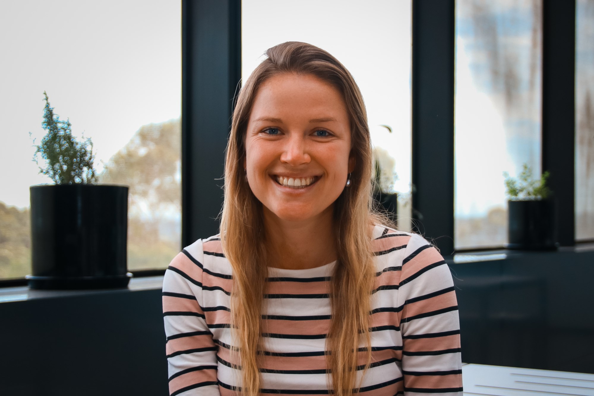 Waking up with a hangover – what causes them, what cures them ...