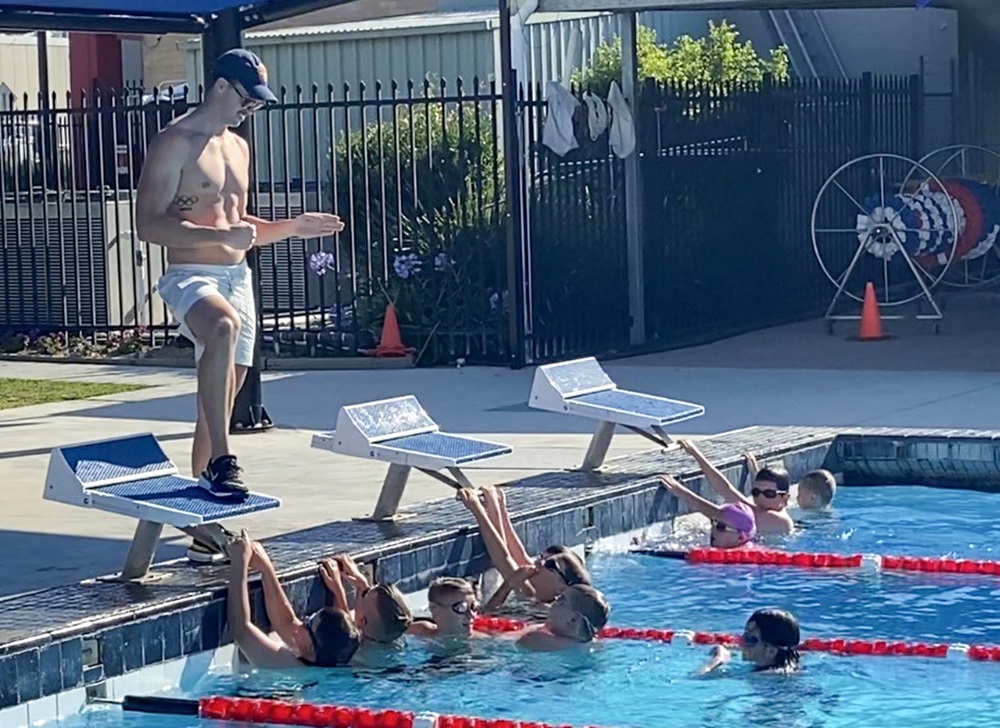 Swimming legend Magnussen makes a splash at Cessnock | Newcastle Weekly