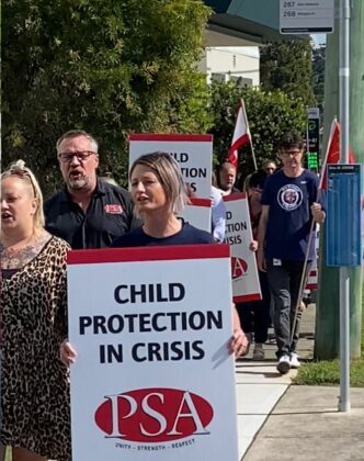Child protection 'in crisis', PSA Edgeworth protest | Newcastle Weekly