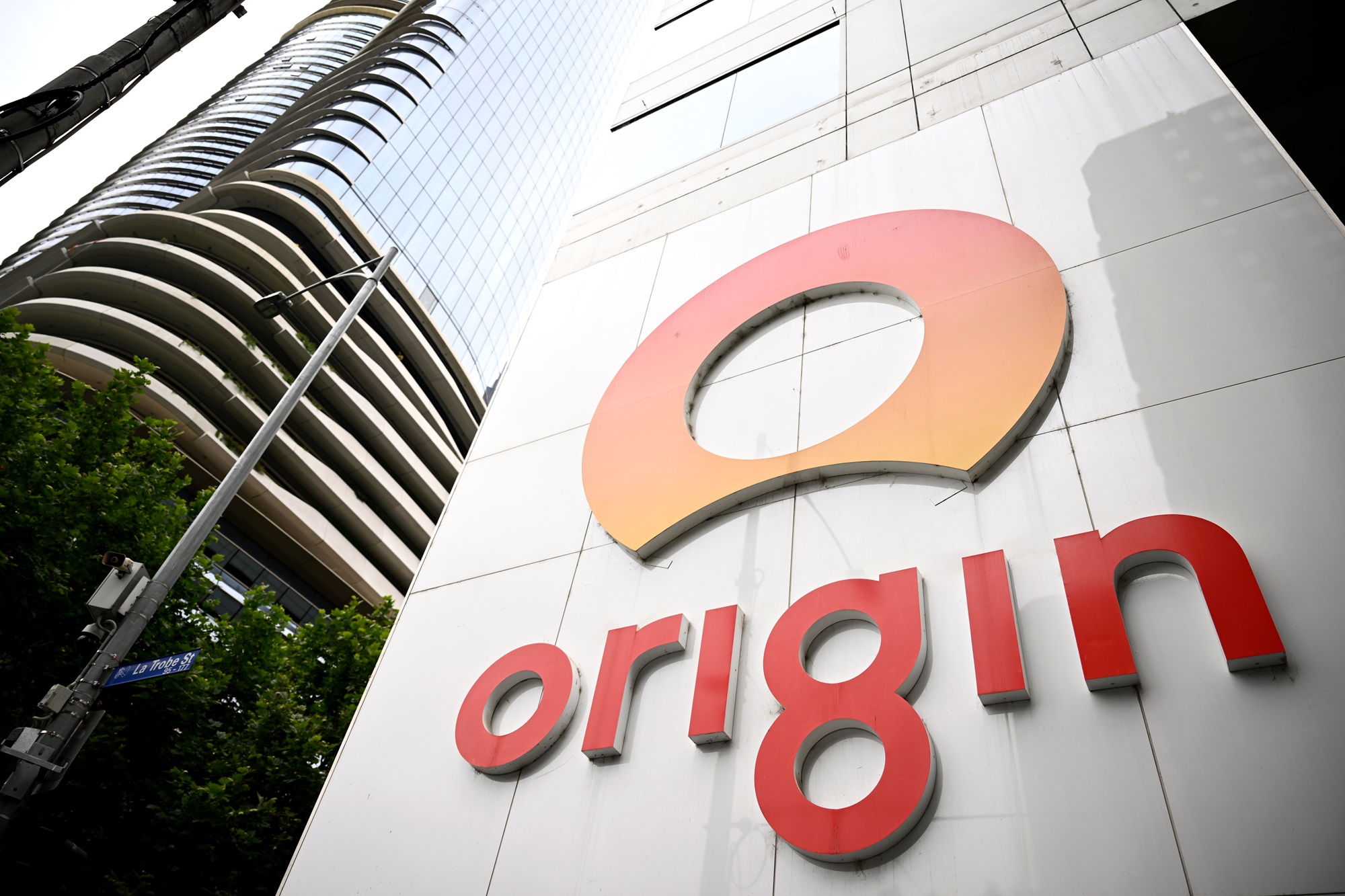 Origin Energy defends complex switch to renewables, gas | Newcastle Weekly