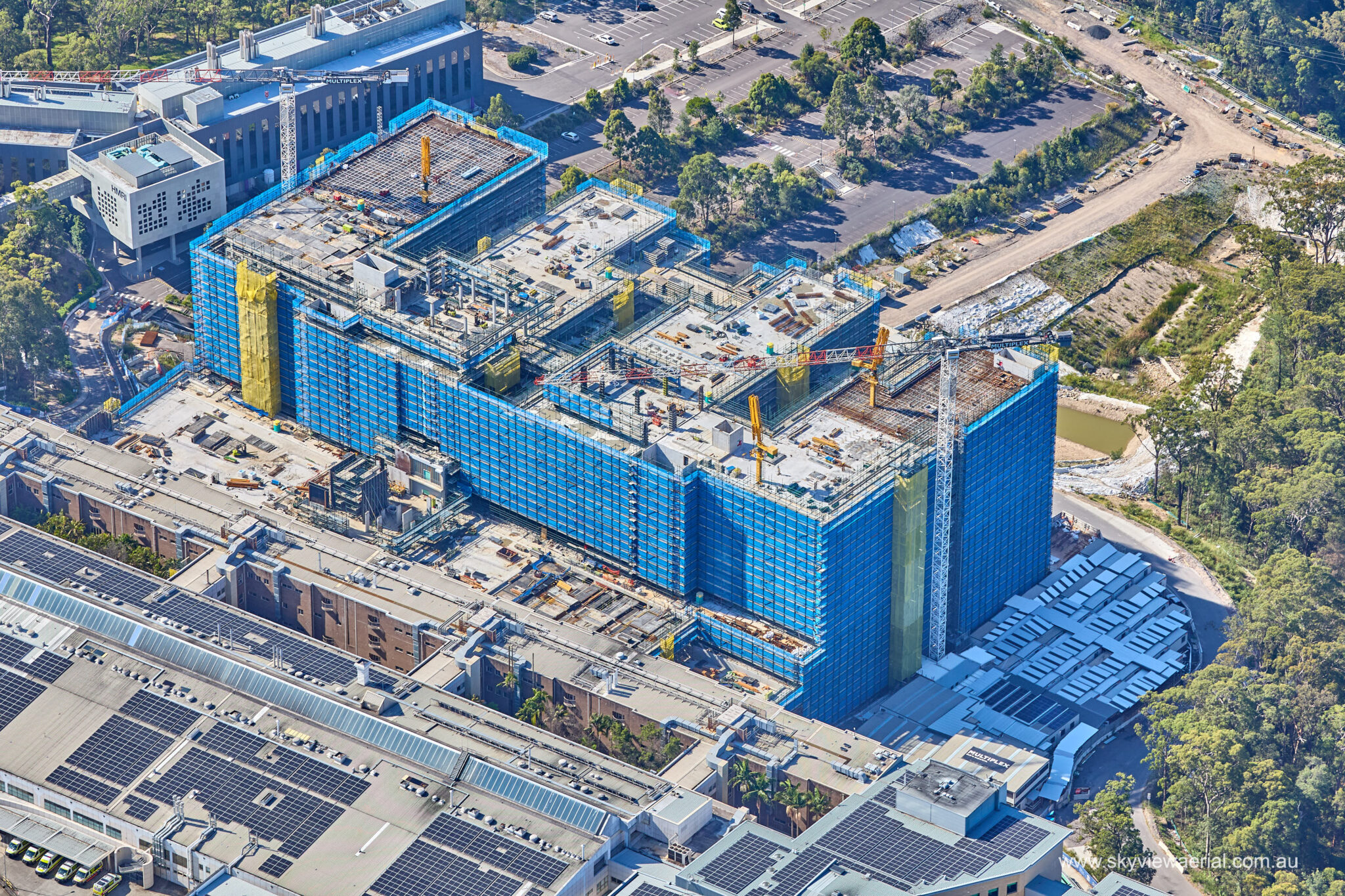 Construction on $835m John Hunter Hospital precinct reaches new heights | Newcastle Weekly