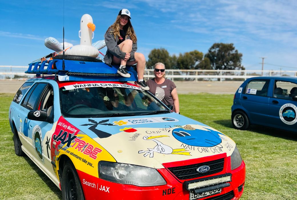 Lunchbox Rally bonds mother and daughter