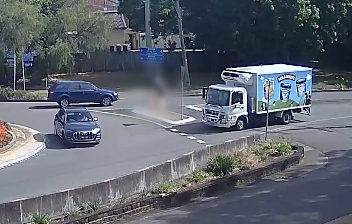 Off-duty officer spots alleged hit and run vehicle at Port Stephens ...