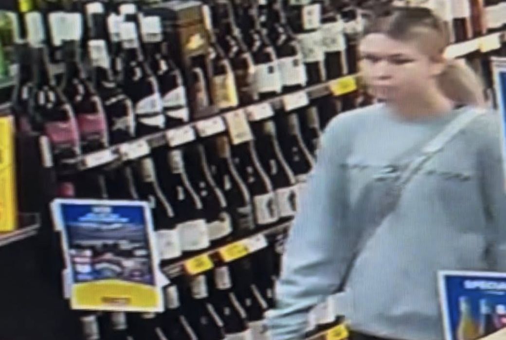 Mayfield bottle shop sounds alarm on theft